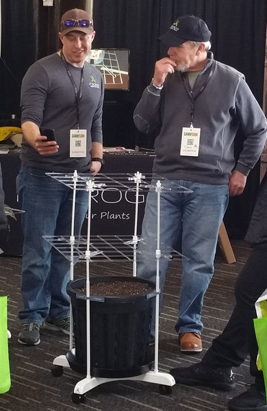 Mike_and_Gary_grande.jpg?v=1467062839